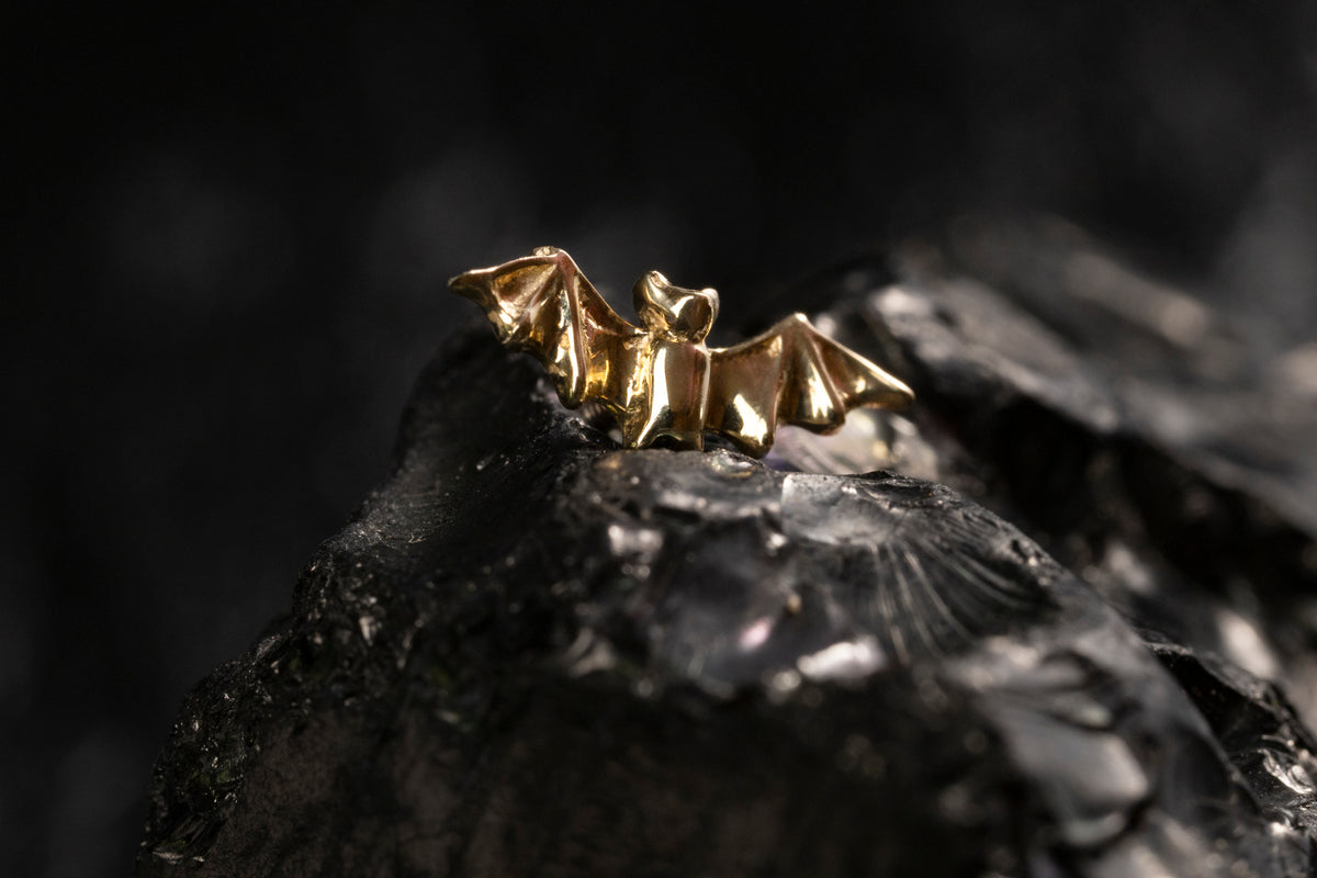 Threaded Yellow Gold Realistic Bat – Cold River Body Arts